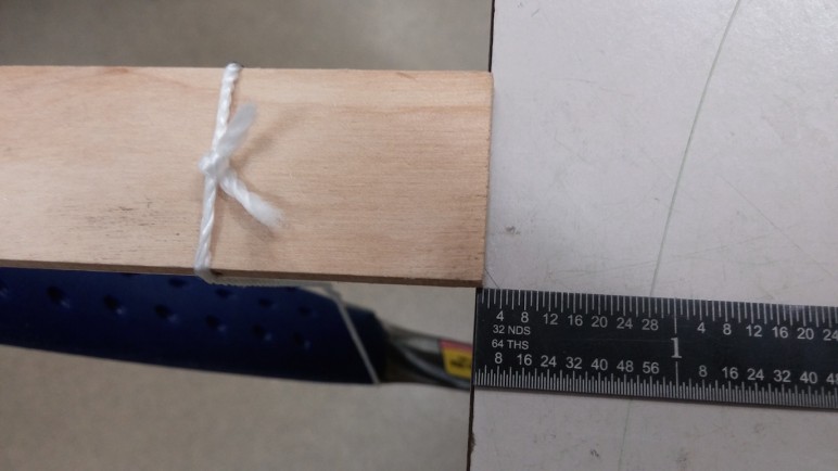 Hammer Balance | Swarthmore Physics Demonstrations