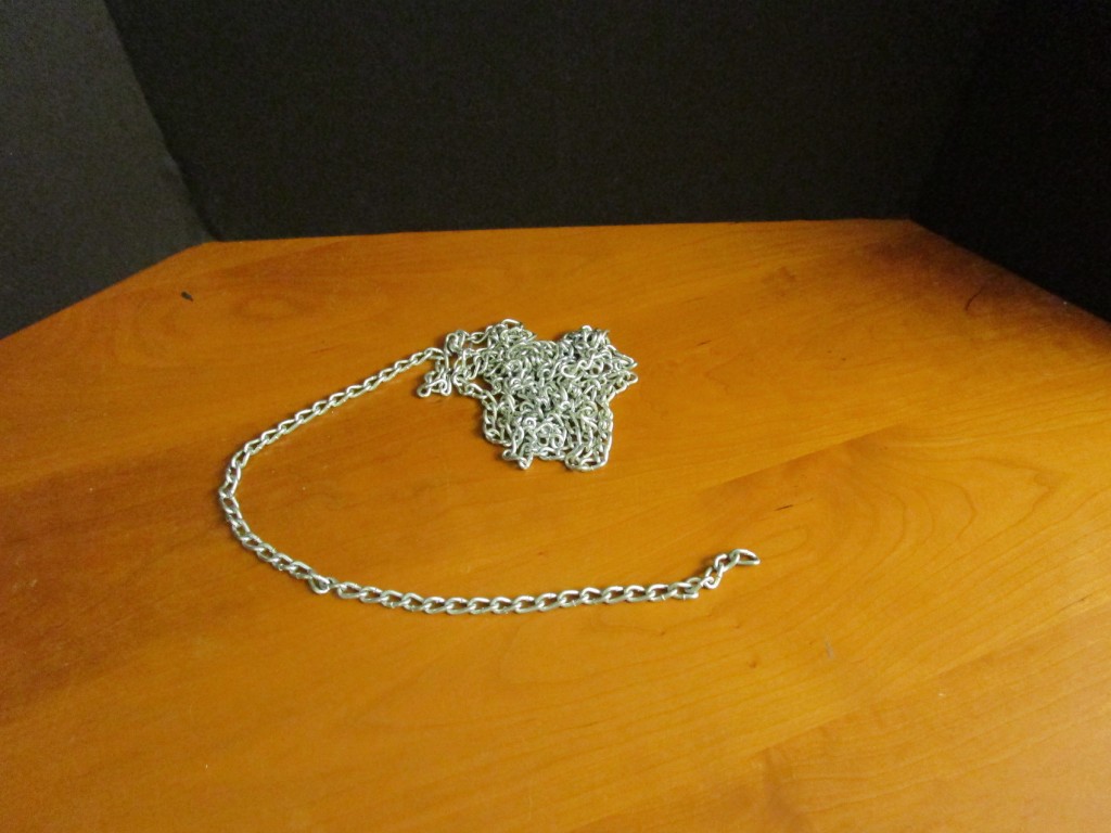 Faster-than-g Falling Chain | Swarthmore Physics Demonstrations