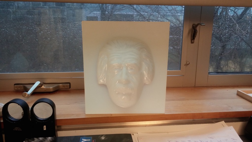 Einstein Illusion | Swarthmore Physics Demonstrations